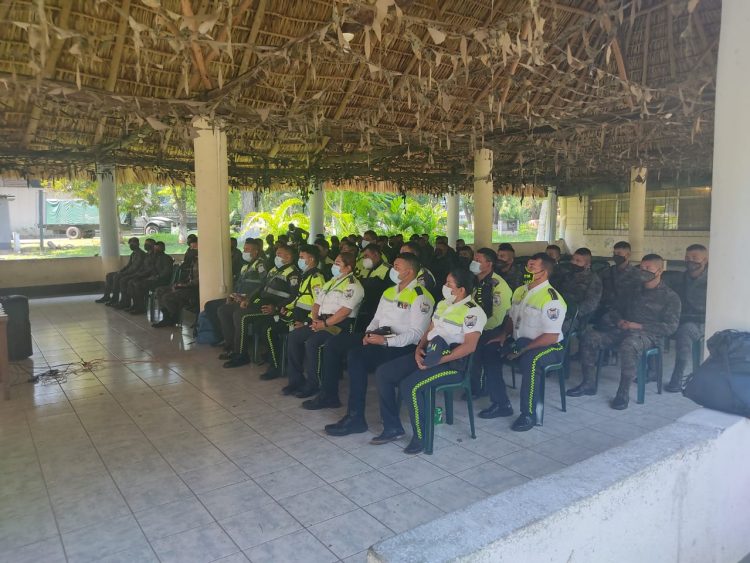 Brigada de Paracaidistas del Ejército de Guatemala recibe capacitación sobre búsqueda y rescate ...