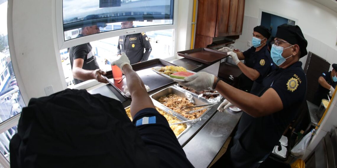 Autoridades promueven una alimentación saludable en comedores ...